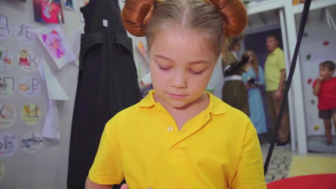 Amanda the Adventurer True story in real life! How to Become Amanda ...