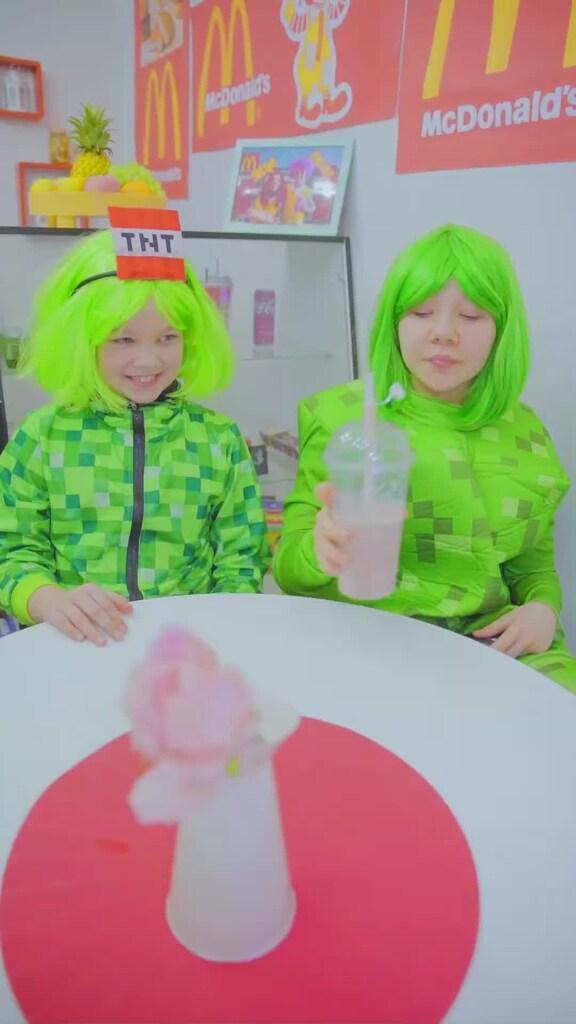 Watch Me / Смотри Как Я | My Little Sister Creeper Minecraft! #funny # ...