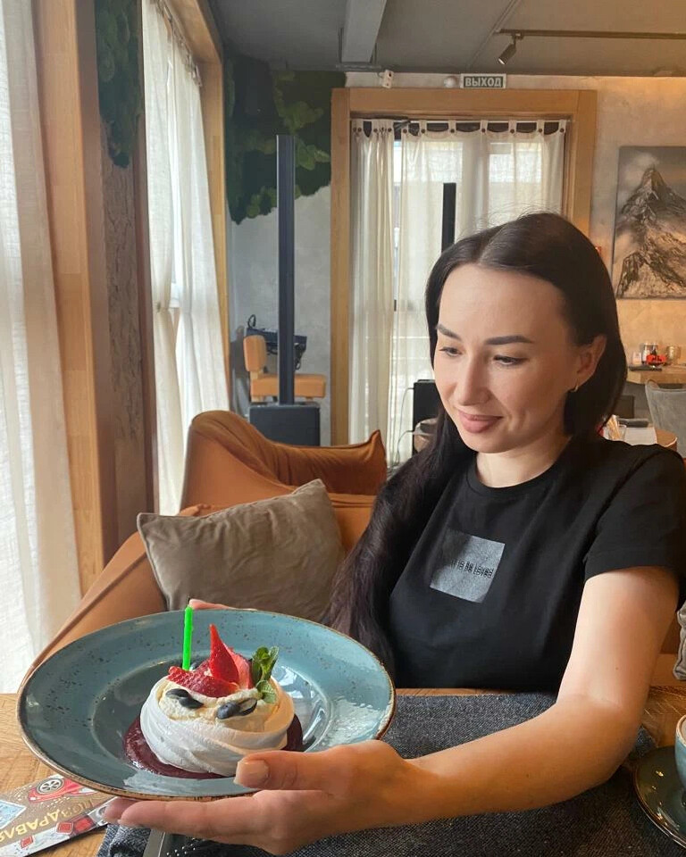 С днём рождения меня 🥳 37 подкрались незаметно😂 но в душе неизменно