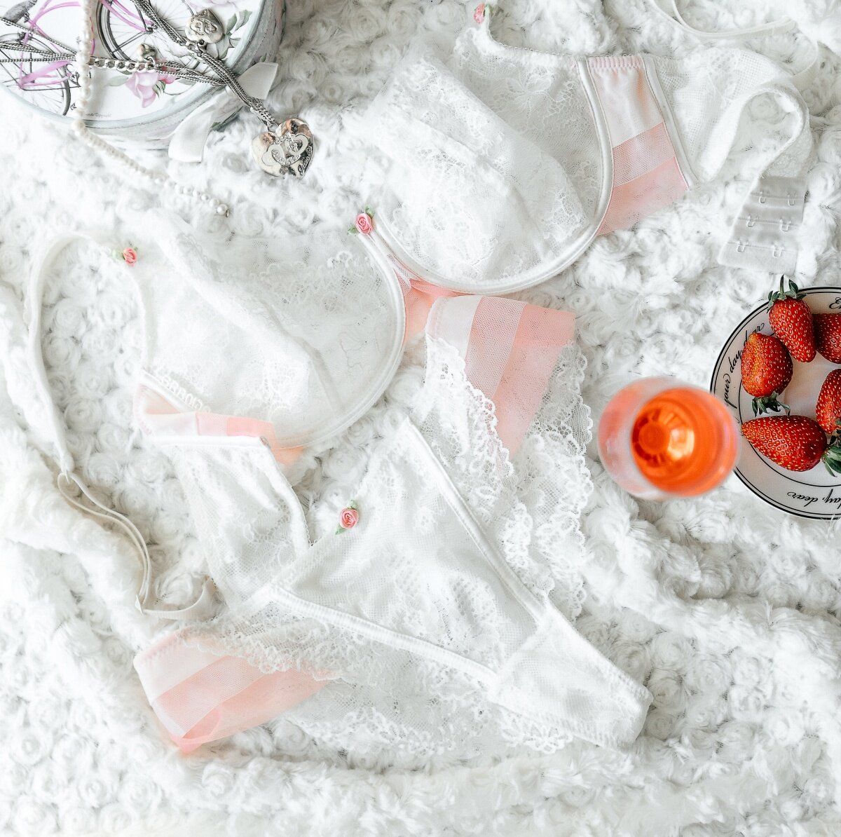 Так каким должно быть нижнее белье? | Маман Фолле: кружевная наука | Дзен