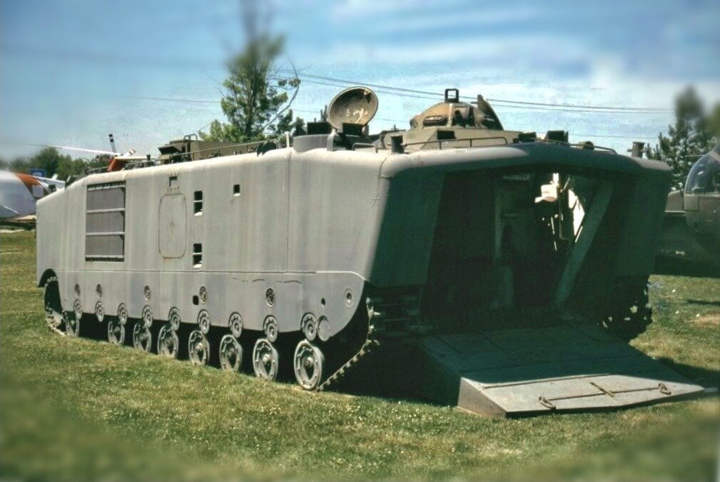 Десантная машина морпехов LVTP-5. Американский бронетранспортер-амфибия ...
