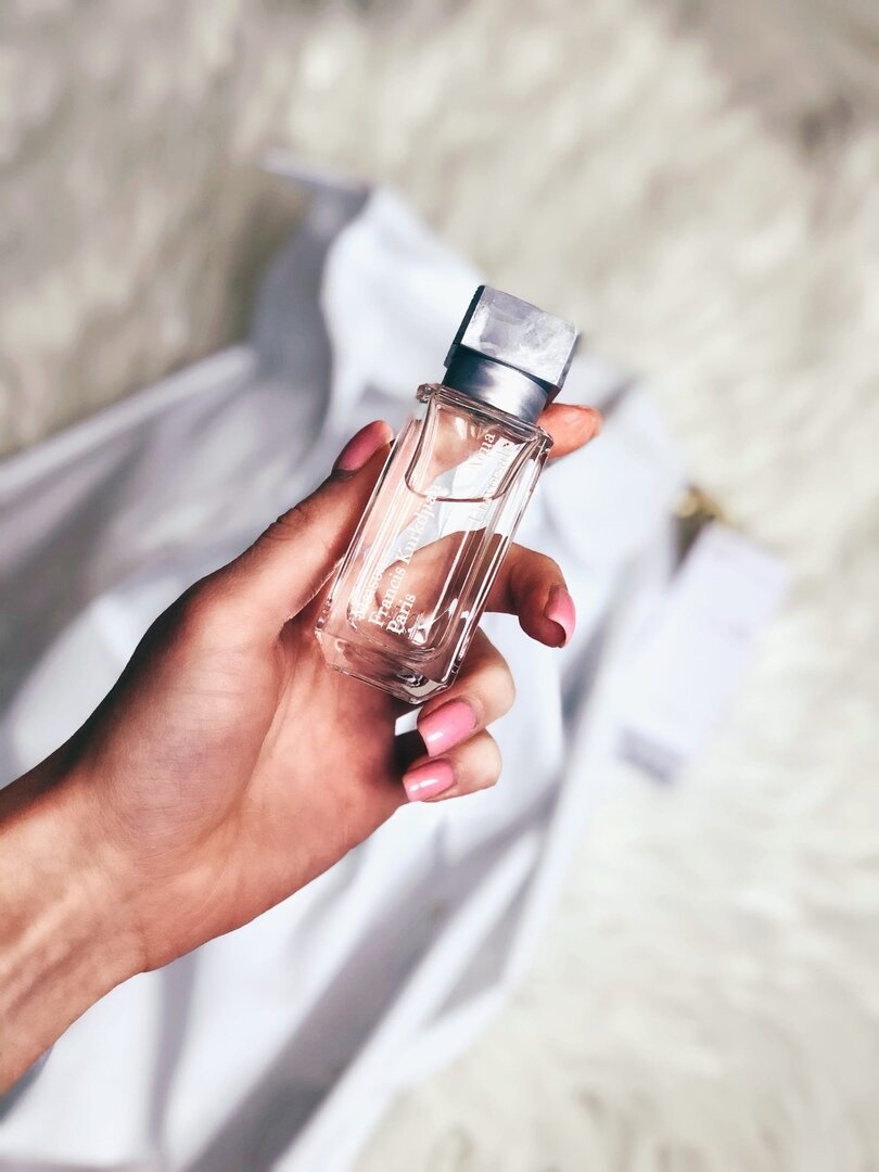 Парфюм MFK Aqua Universalis. Аромат "белой рубашки": такой же ...