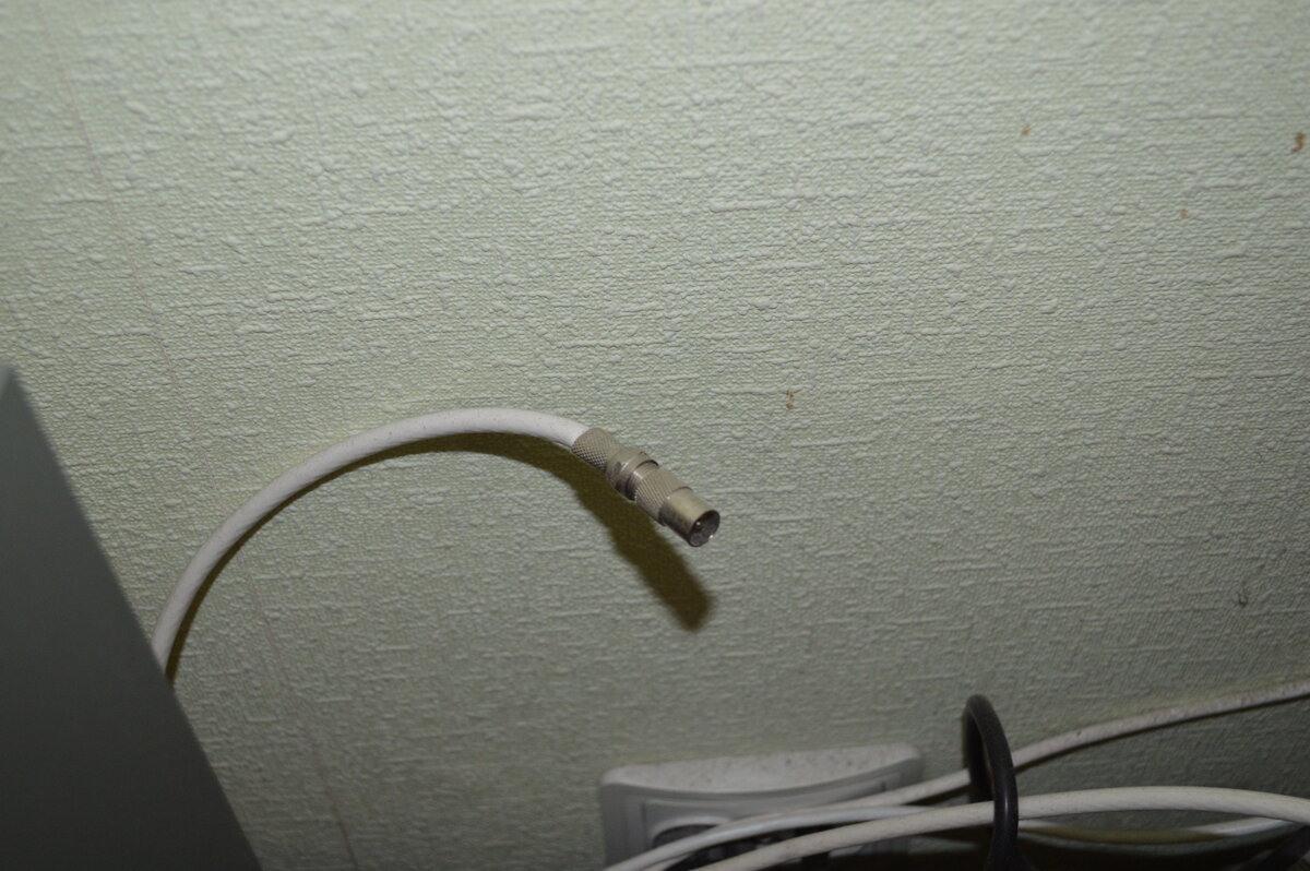 Как я подключаю коаксиальный кабель для интернета и цифрового ...