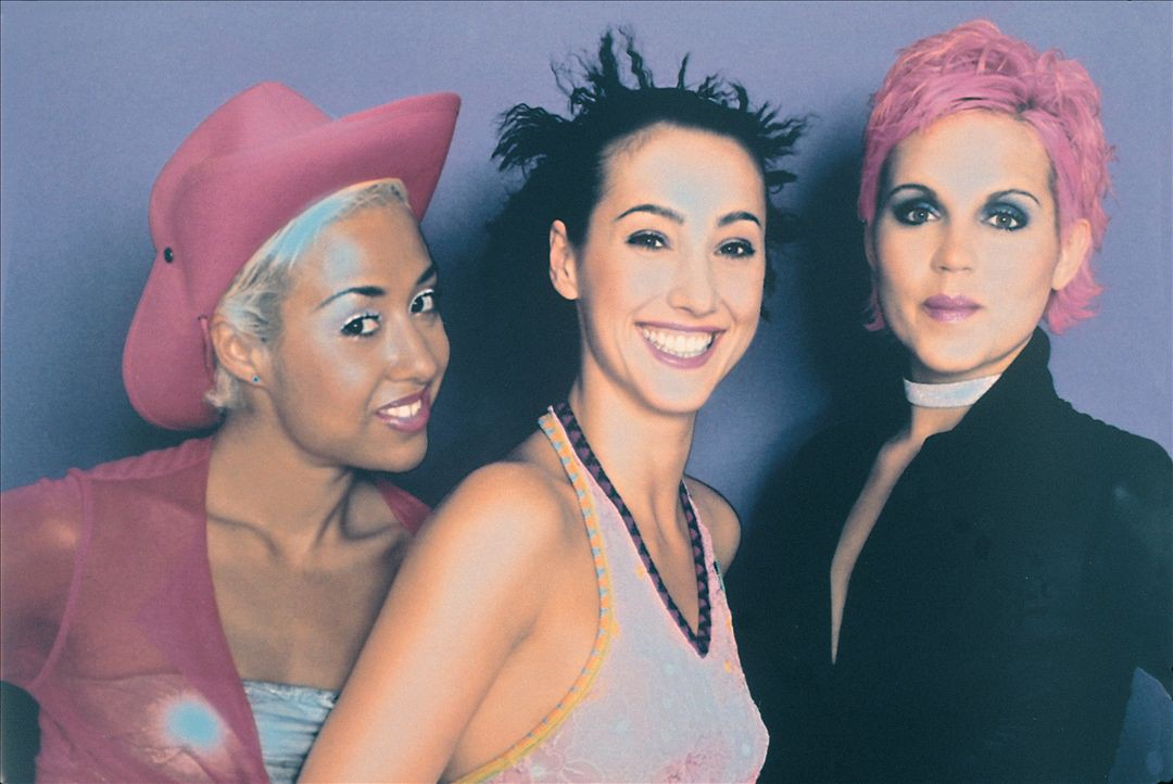 Шарм танцевальной музыки в одном хите: Alice Deejay – «Better Off Alone ...