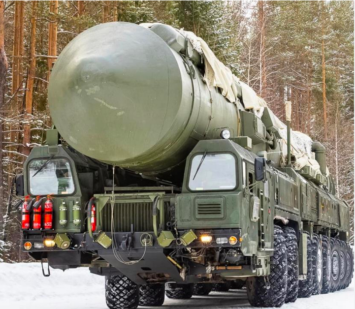РС-24 "Ярс" выехали на боевое патрулирование - очередной "намёк" Западу ...
