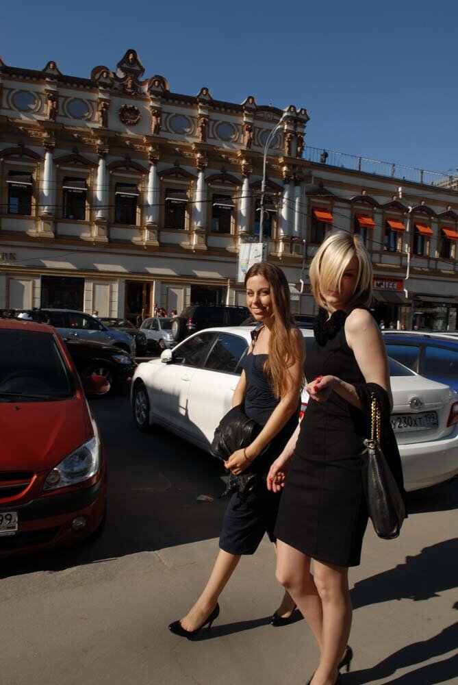 Петровка: Смешные шляпки, мадам Жорж и изобильная подворотня ...