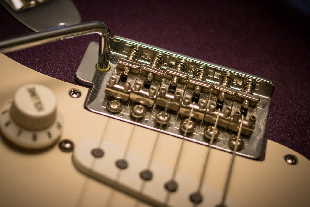 Замена 6-ти опорного тремоло на гитарах типа Stratocaster | Гитарный ...