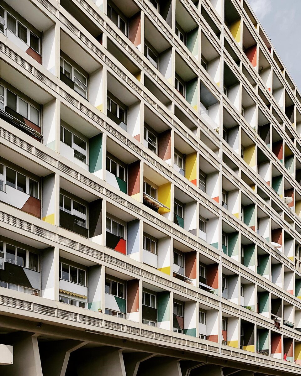 100 лет Баухауса. Как немецкая школа повлияла на дизайн | Canva | Дзен