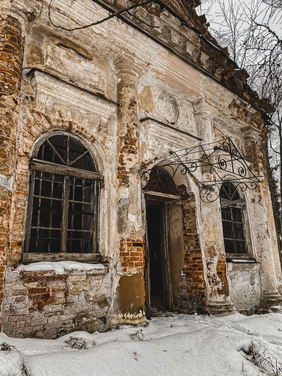 Заброшенная церковь, которой восхищаются историки отечественного ...