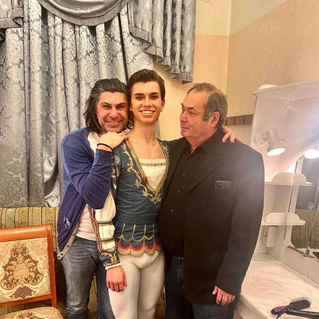 Он тихо, после приветствия говорил: «Возьмите нас!!!» | Николай ...