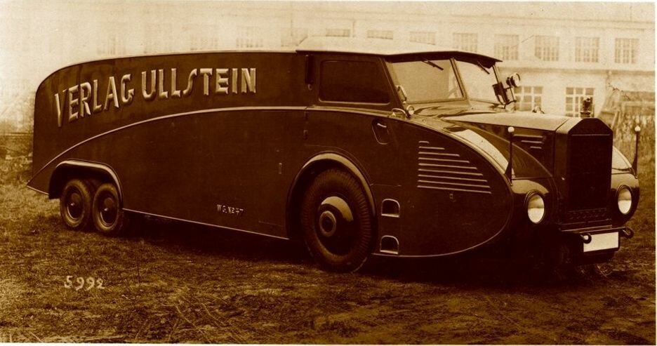 Грузовой монстр на высоких скоростях и приводом на передние колеса ...