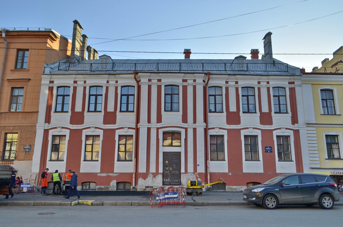 «Трехсотлетняя хрущевка самый старый жилой дом в Петербурге Как он