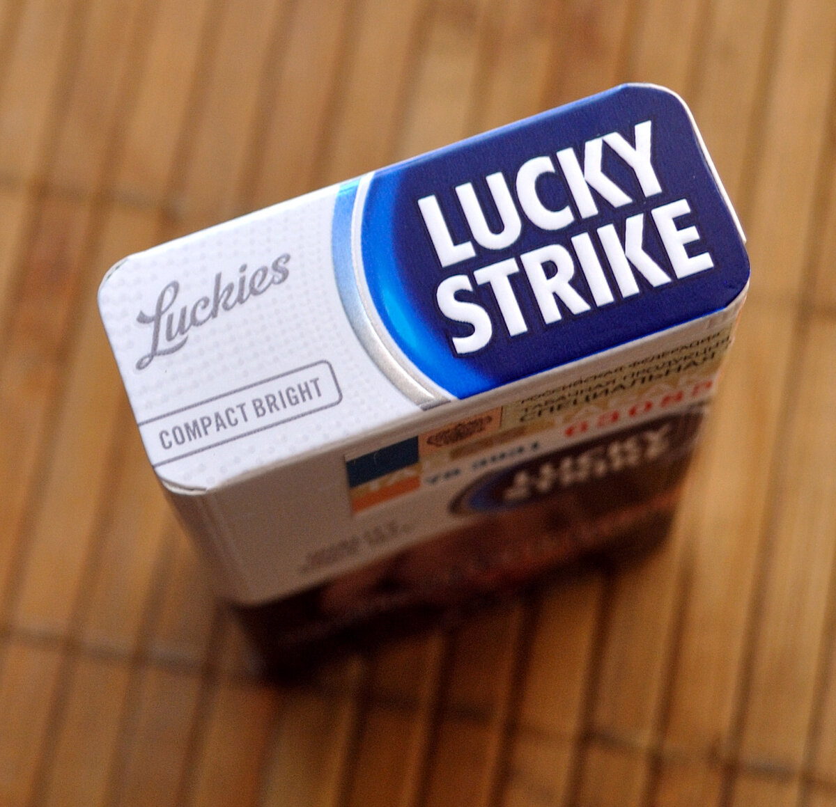 Новинка: компактные Lucky Strike Bright за 130 рублей | Никотиныч | Дзен