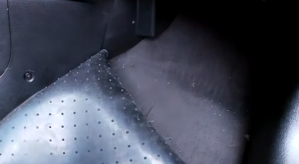 10 причин запотевания стекол в машине