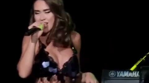 СТАРХИТ | STARHIT | Дочь Любови Успенской покоряет сцену в откровенном платье. Недавно Татьяна ...