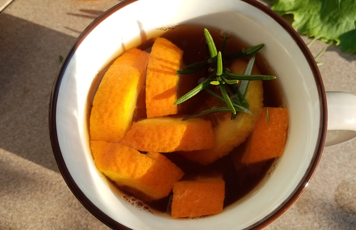 Простой рецепт модного чая с розмарином по рецепту из кафе. Удивляю им ...