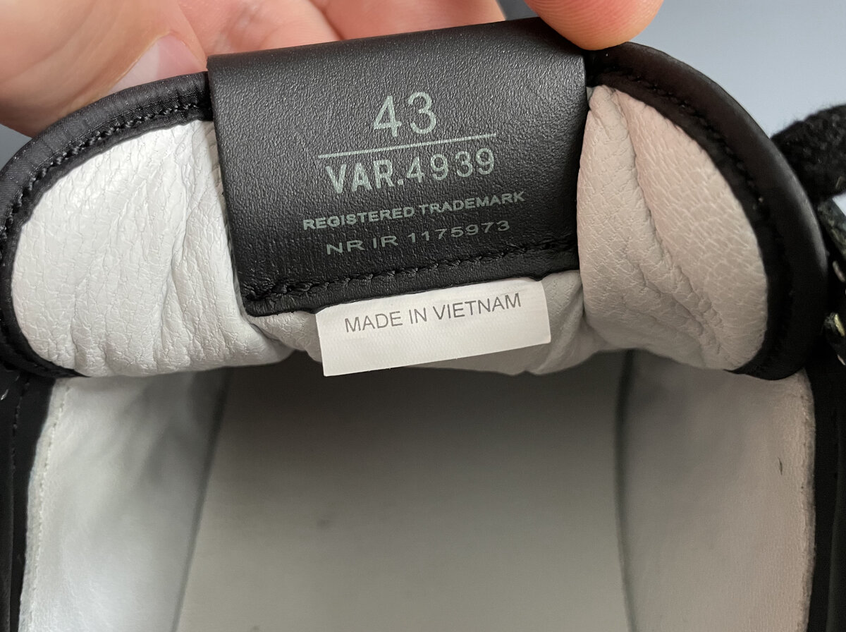 Сравниваю черные кроссовки K-Swiss с черными кроссовками Premiata | Soberger | Дзен