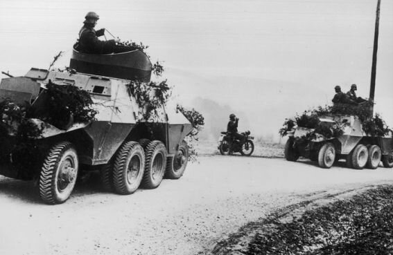 ADGZ – уникальный австрийский бронеавтомобиль без кормы, успевший ...