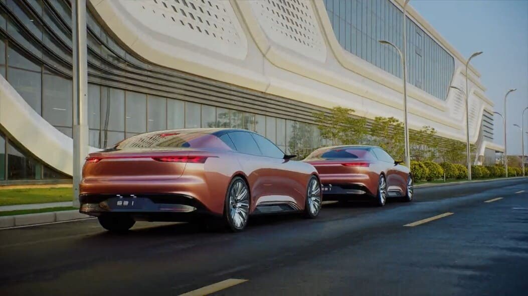 Evergrande Auto показал свой первый электромобиль бренда Hengchi. Он ...