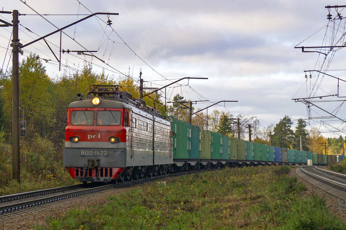 Сколько километров проезжает машинист за свою 10-12 часовую смену в ...