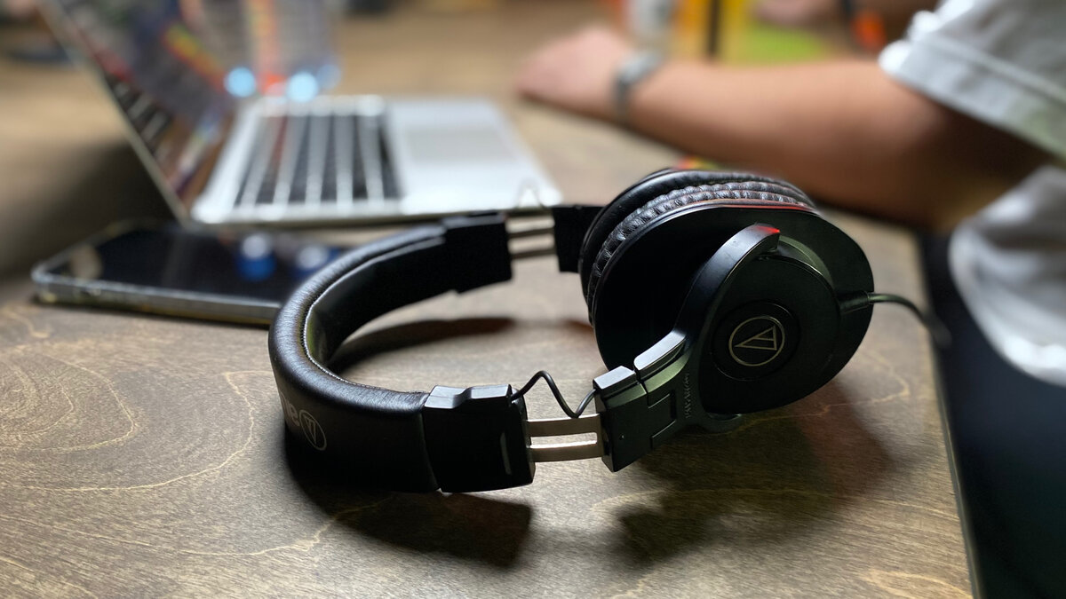 📖 Книга, заменившая курсы подкастинга — Teletype