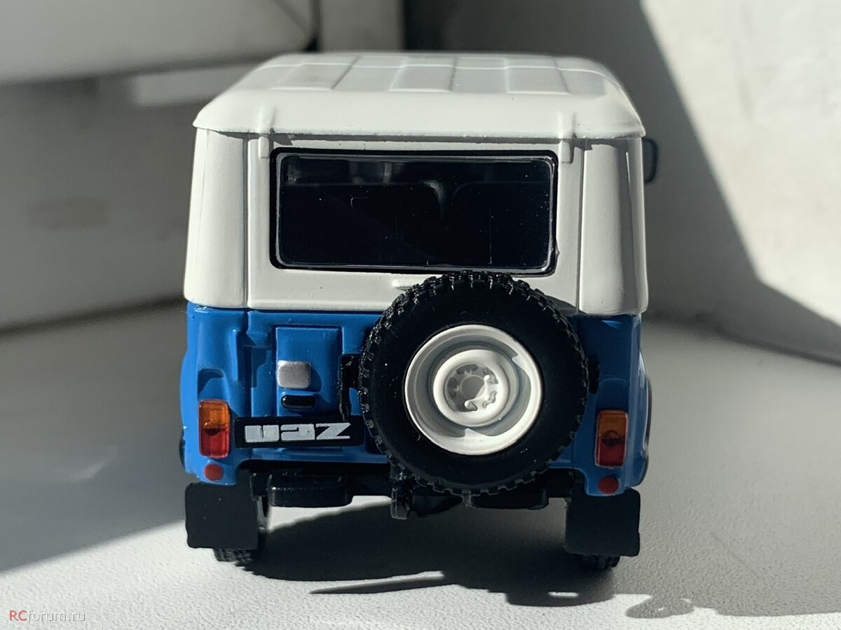 «Немного не удалась». Обзор новой масштабной модели УАЗ-31514 в 43-м ...