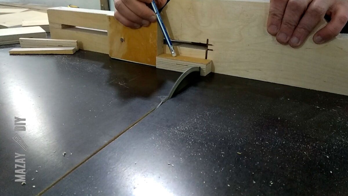 Отрезной станок из болгарки своими руками [ИНСТРУКЦИЯ+ЧЕРТЕЖИ] | Mazay ...