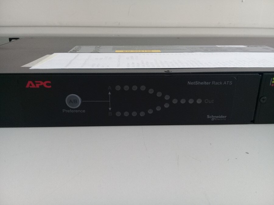APC Rack ATS AP4423A — стоечный автоматический переключатель нагрузки ...