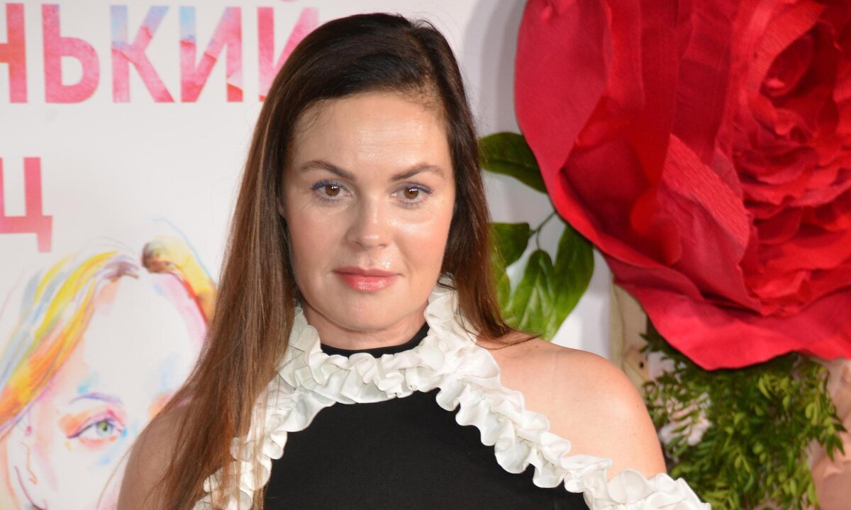 «Блестящее бикини и ничего лишнего»: 61-летняя Екатерина Андреева показала дерзкое фото | Wday ...