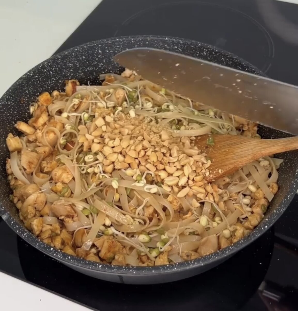 Лапша Пад Тай за 20 минут🍜Получается как в лучших ресторанах Таиланда ...