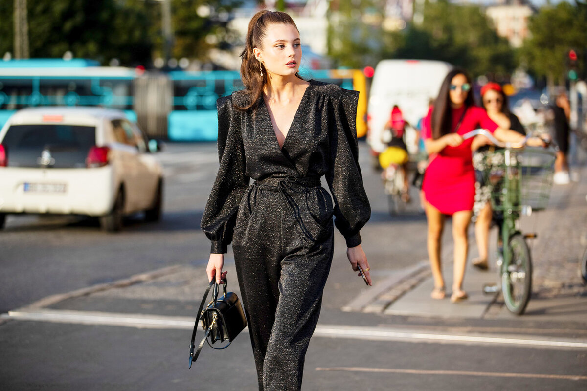 Наряд на новогодний корпоратив: подборка лучших образов | SHE TELLS | Дзен