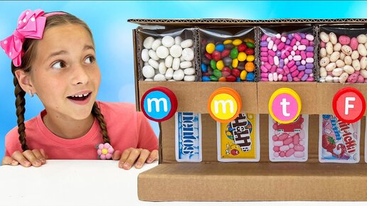 София и слишком много конфет в Candy Dispenser | Funny Sofia Show | Дзен