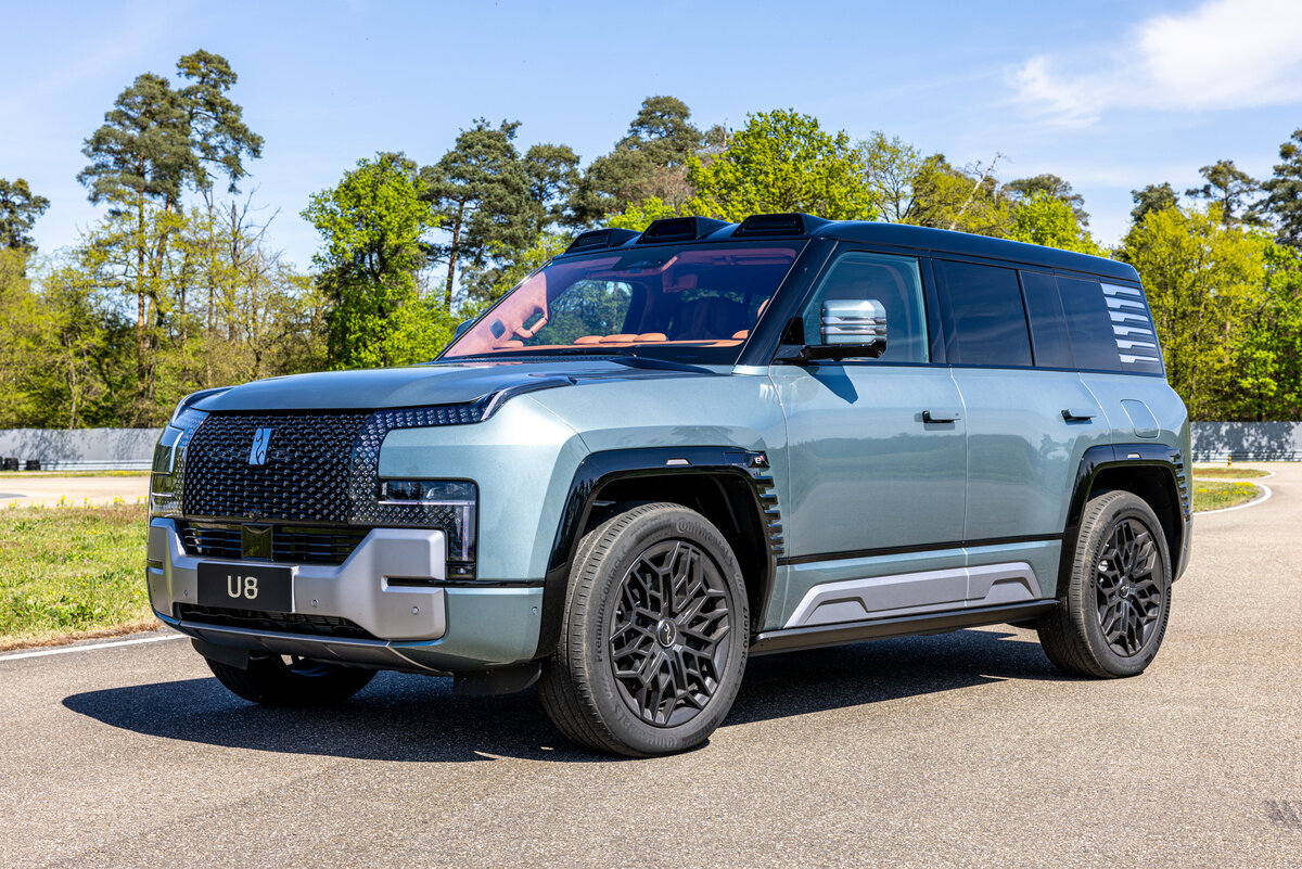 BYD Yangwang U8: наконец-то целый день впечатлений с новым внедорожником! А конкуренты будут ...