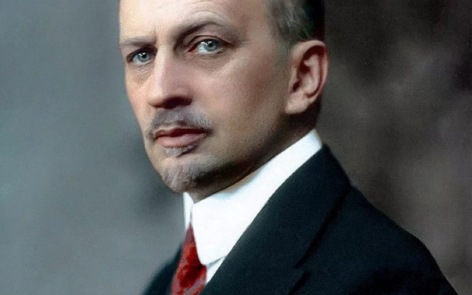 Никита Михалков в эфире назвал фамилию провокатора выступающего против ...