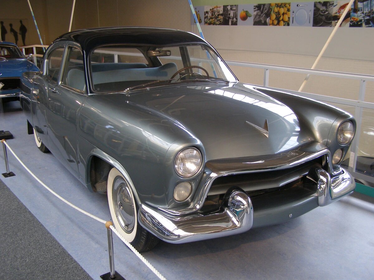 Volvo, который должен был покорить США, но в итоге лишь подарил мотор ...