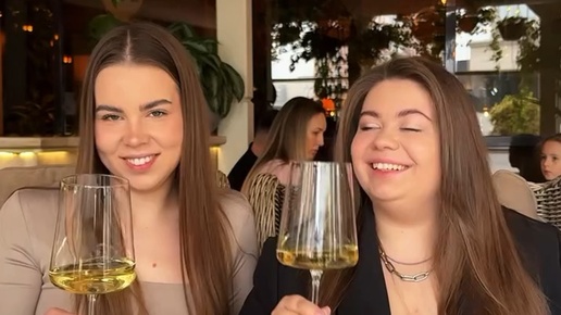 PRO_MESTA | Ну а что, мы очень любим поесть 🤤 У вас с подружками также? 😂 Пишите в комментариях ...