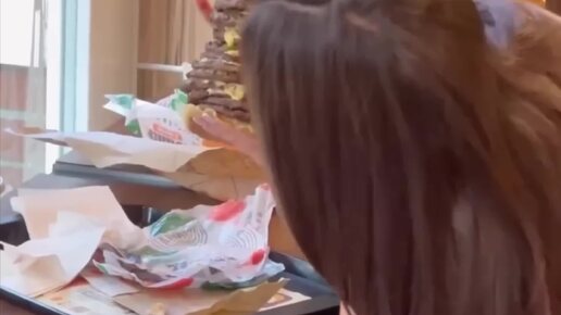 Dima Petrov | Супер сырный Воппер. #dimapetrov #москва #еда #обзореды #бургеркинг | Дзен