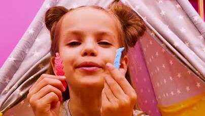 Кул Тойс | Игрушки Vivid Fella!🐟🫐Рыбка или голубика? Кормим нового интерактивного друга ...