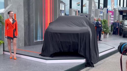 АвтоВАЗ представил новую модель кроссовера Lada Azimut | РБК | Дзен