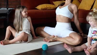 Masha Kinash | Лови ПОДАРОК! Ссылка на мой закрытый канал в Telegram — только для девушек https ...