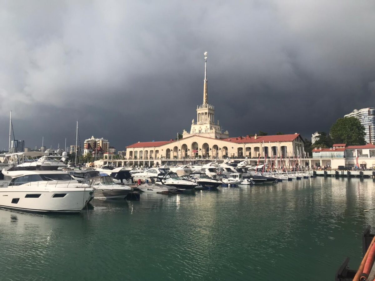 В Сочи, а также на курортах Кубани 28 сентября ожидается неустойчивая ...