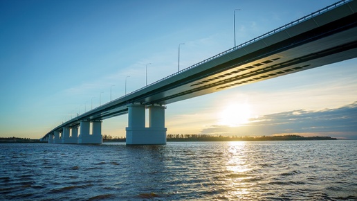 За месяц по новому мосту через Обь проехало 100 тысяч машин | UGRA-TV.RU | Дзен