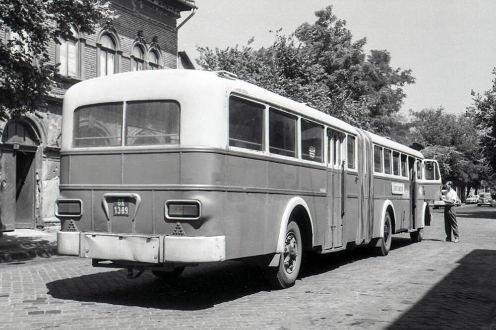 Ikarus 180: трудная история создания. Часть 1 | НПАП №1 Икарус | Дзен