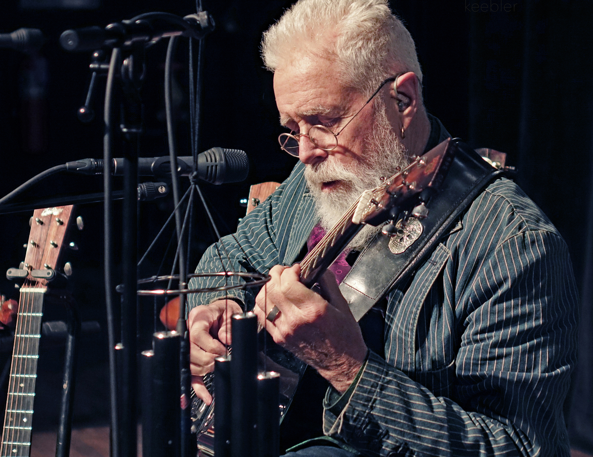 Свежак. Три стариковских, но таких прекрасных альбома 2023 от звездных ...