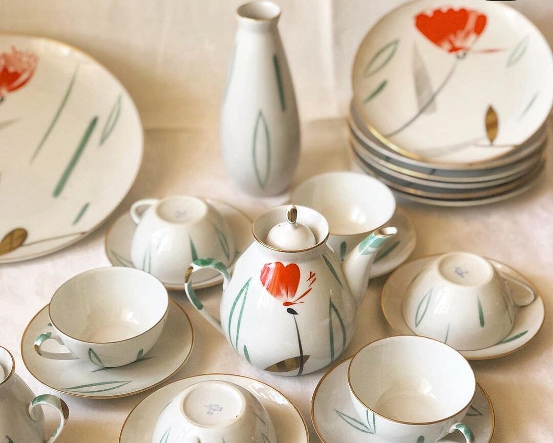 От черного квадрата к сервизам ЛФЗ. История замечательной художницы ...