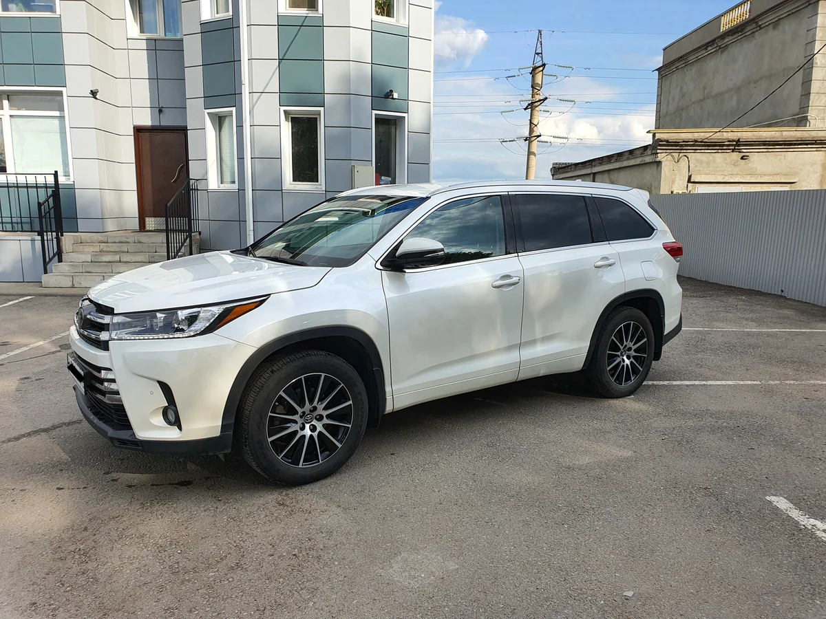 «Кроссовер от Японцев, который я захотел» Тойота Хайлэндер: удивил ...