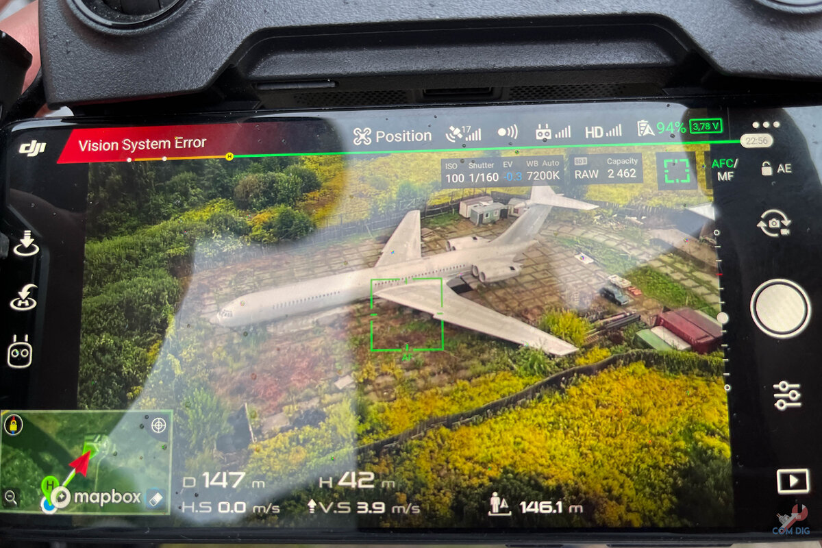 В зарослях среди камышей обнаружили личный самолет Брежнева ...