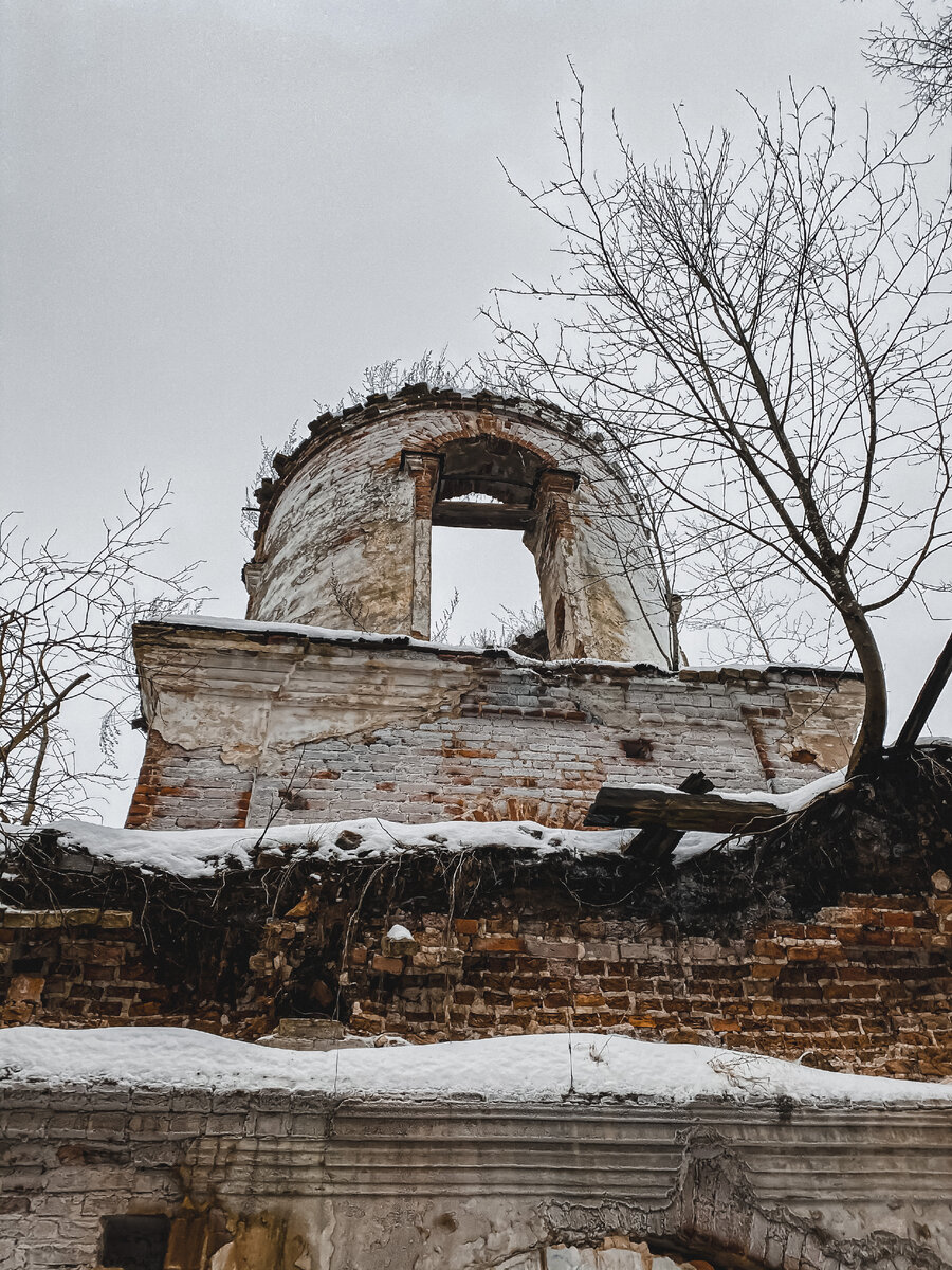 Заброшенная церковь, которой восхищаются историки отечественного ...