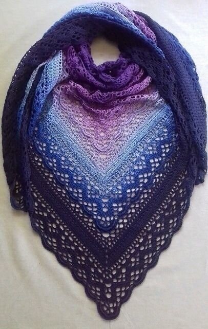 Красивые вязаные шали крючком на любой вкус и время года. Фото и схемы ...