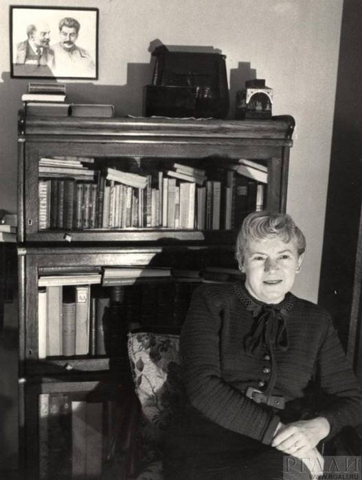 «Её губы пахли малиной, грехом и Парижем…»: 10 штрихов к портрету Веры ...